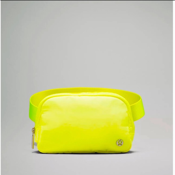 lululemon athletica | Bags | Nwt Lululemon Beltbag In Electric Yellow ...
